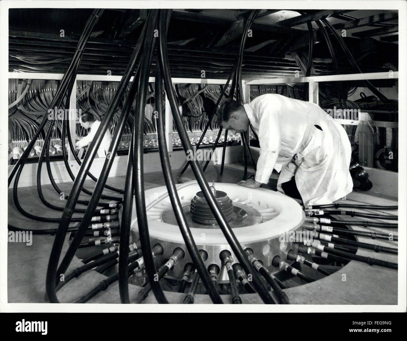 Spark gaps hi-res stock photography and images - Alamy