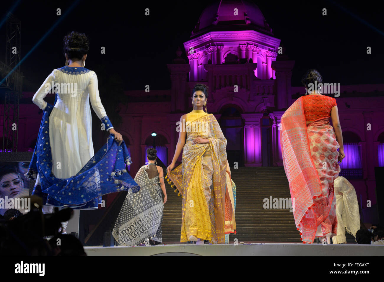 Dhaka, Bangladesh. 07th Feb, 2016. Bangladeshi Ramp models are ...