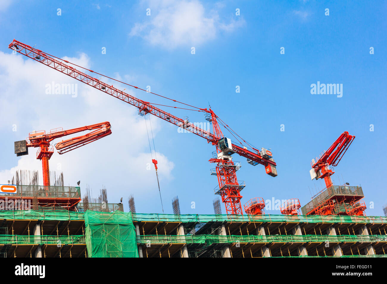 Construction site with crane and building Stock Photo - Alamy