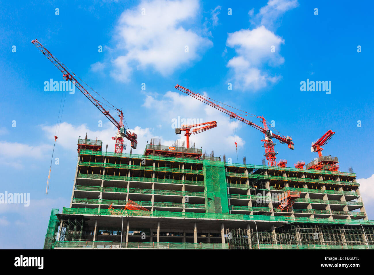 Construction site with crane and building Stock Photo - Alamy