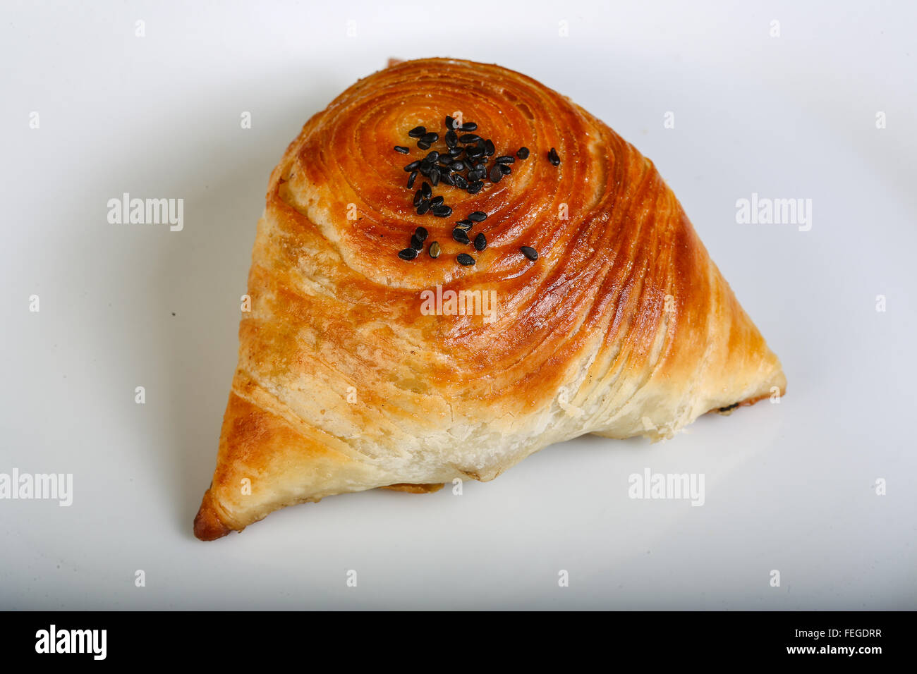 Uzbek traditional pastry - samsa with meat and spices Stock Photo - Alamy