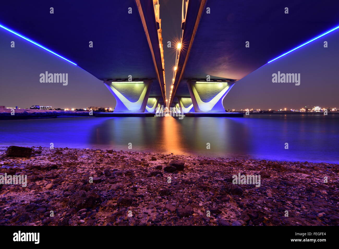 Emirat design hi-res stock photography and images - Alamy