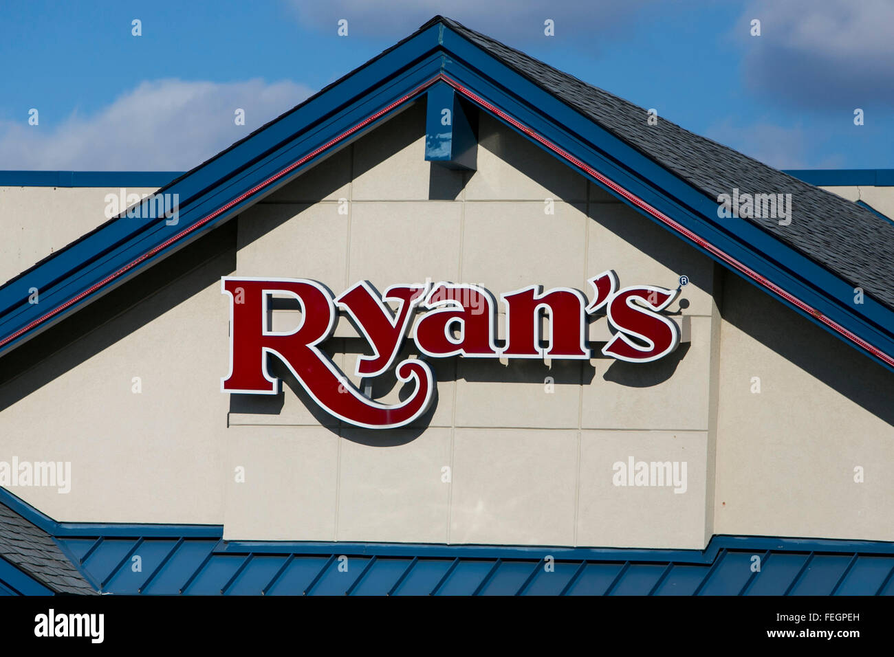 Buffet restaurant hi-res stock photography and images - Alamy