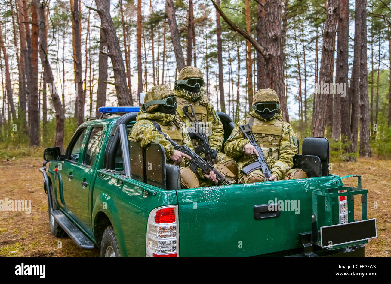 Special Forces in the back of a pickup Stock Photo - Alamy