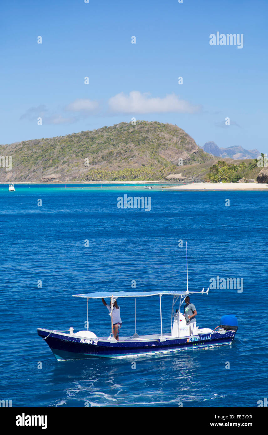 Boat off Mantaray Island Resort, Nanuya Balavu Island, Yasawa Islands ...