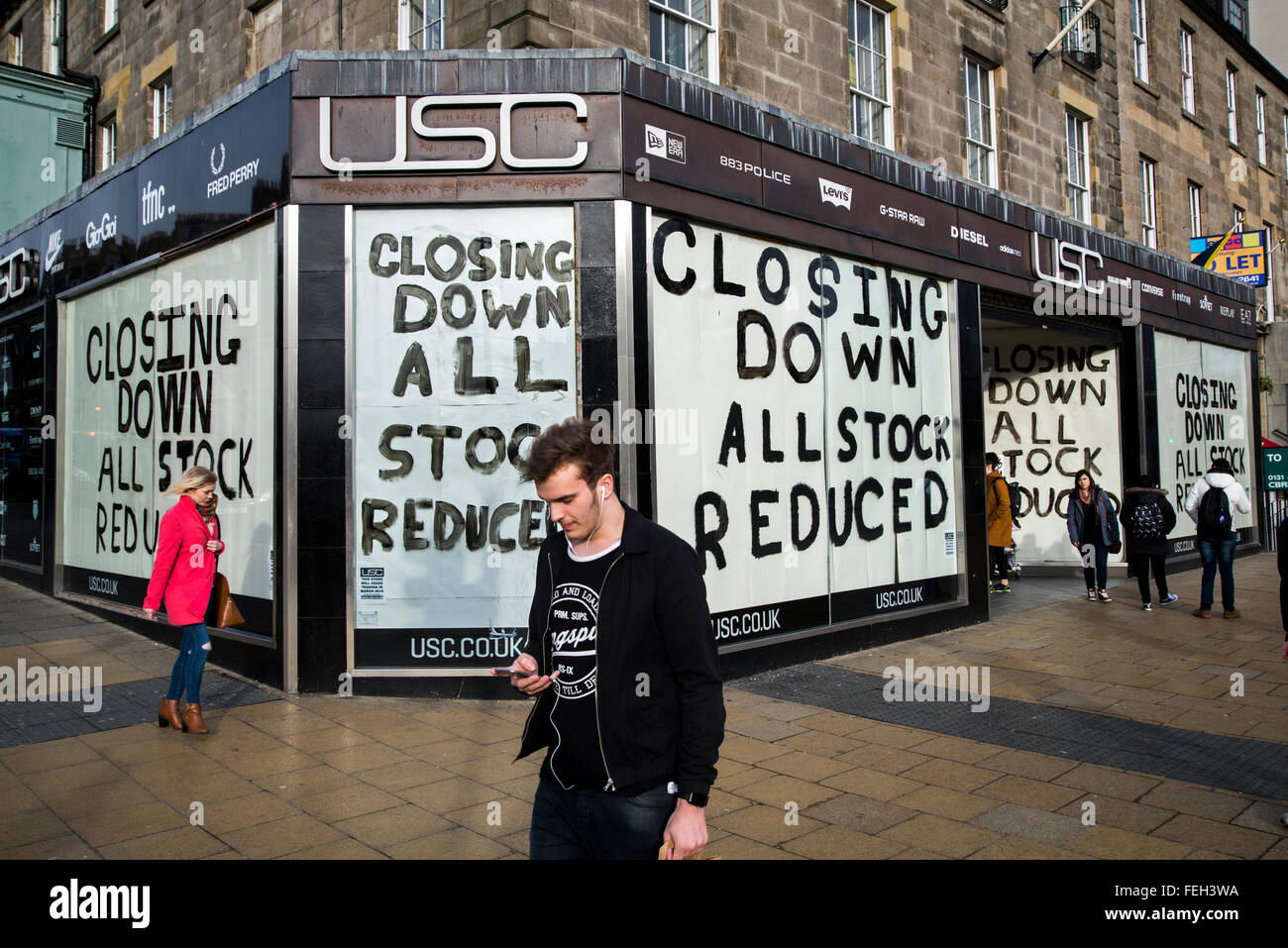 Closing down signs hi-res stock photography and images - Alamy