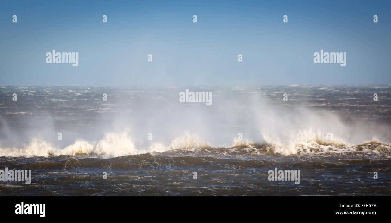 Wave waves windy hi-res stock photography and images - Alamy