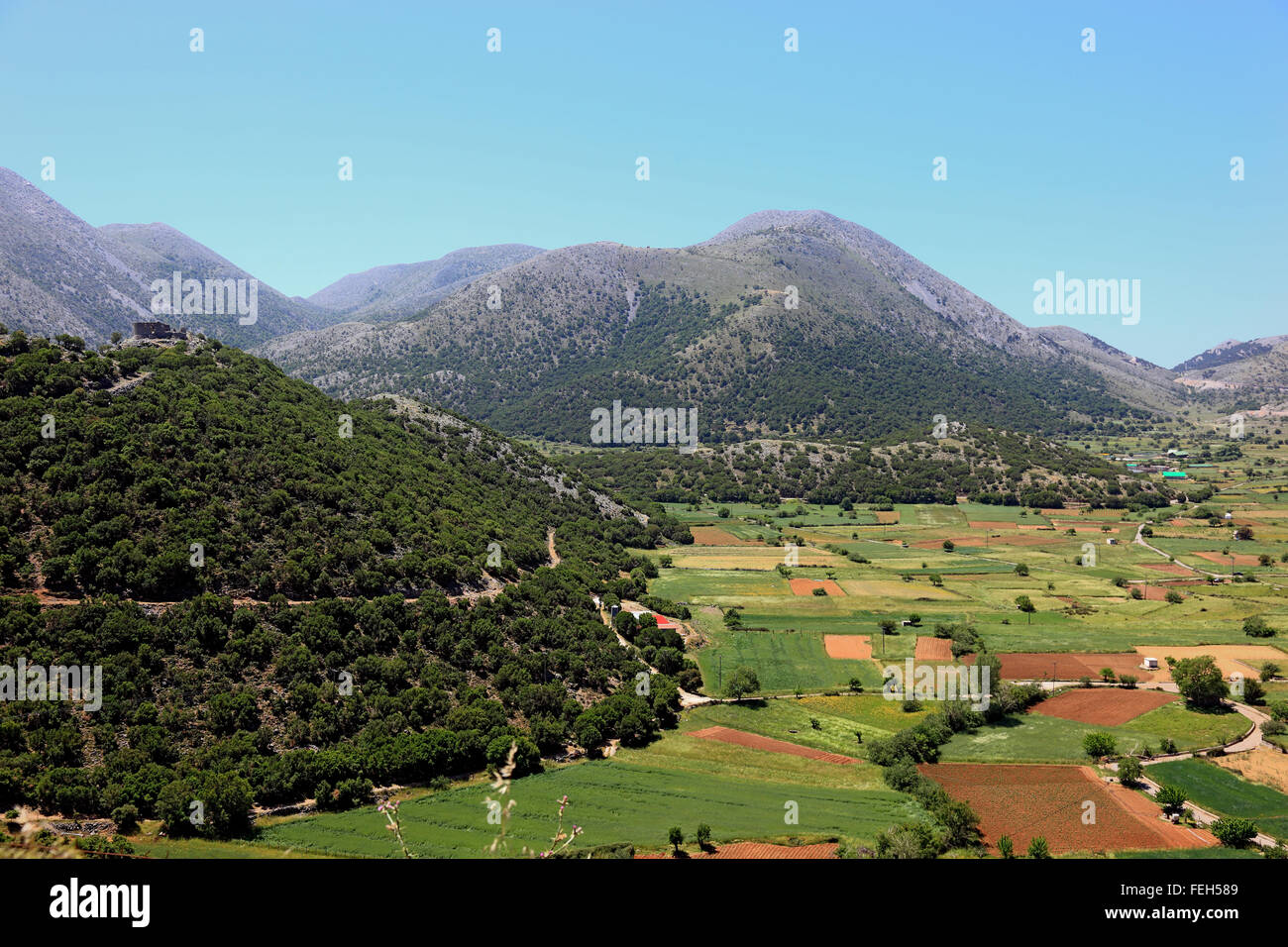 Crete, scenery of the Askyfou plateau, plateau in the Levka Ori area ...
