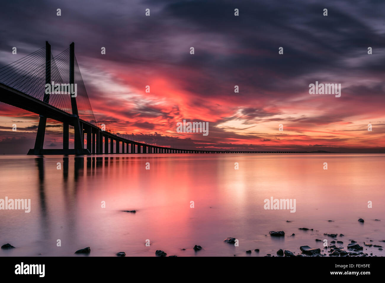 Sunrise at Vasco da Gama bridge Stock Photo - Alamy