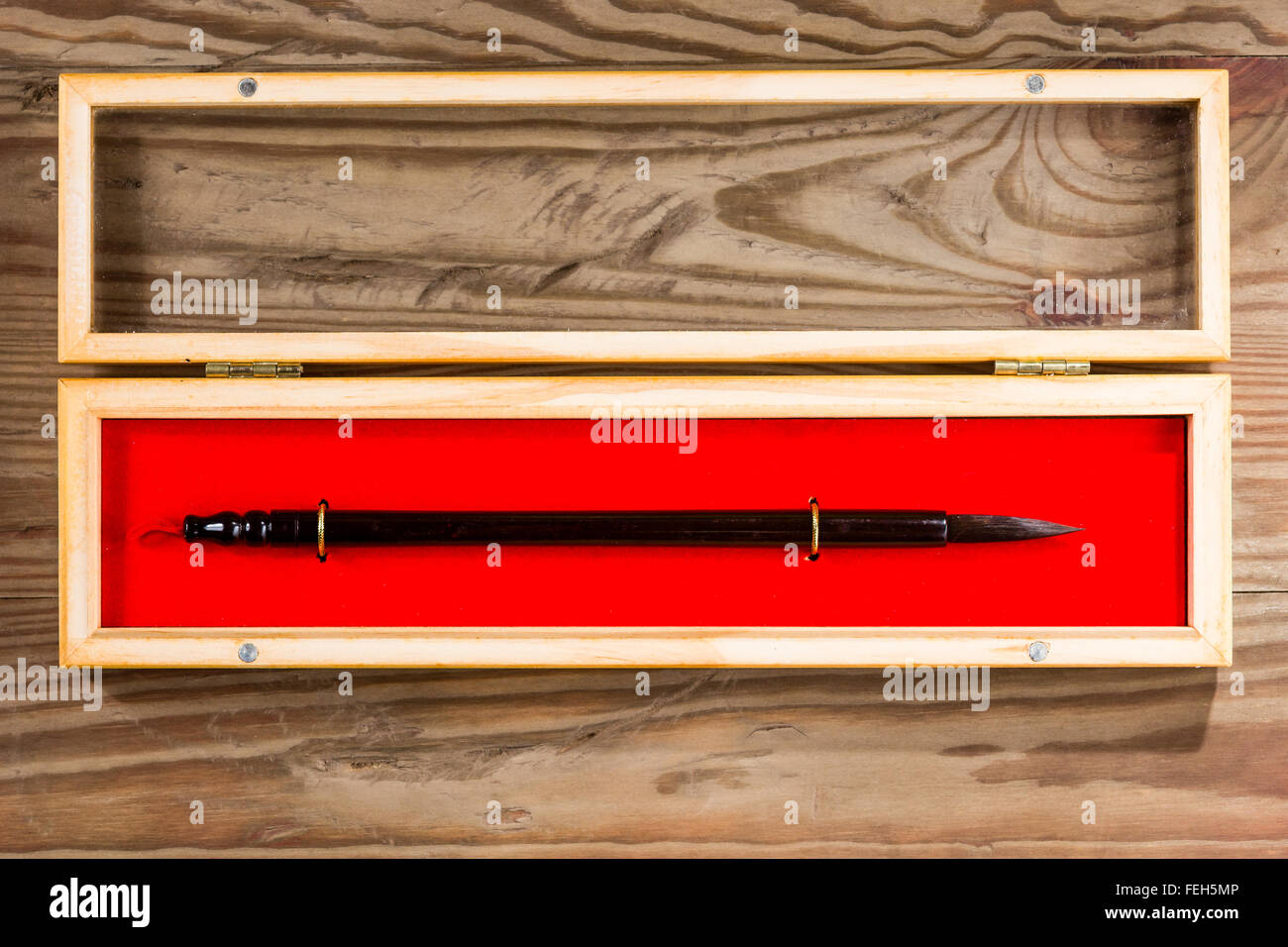 Japanese painting brush traditional hi-res stock photography and images ...