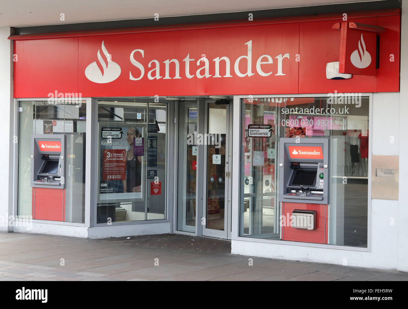 Santander sign hi-res stock photography and images - Alamy
