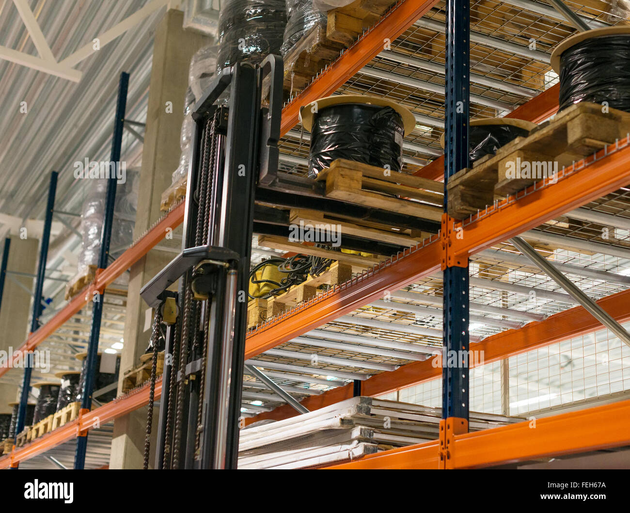 Archive storage racks hi-res stock photography and images - Alamy