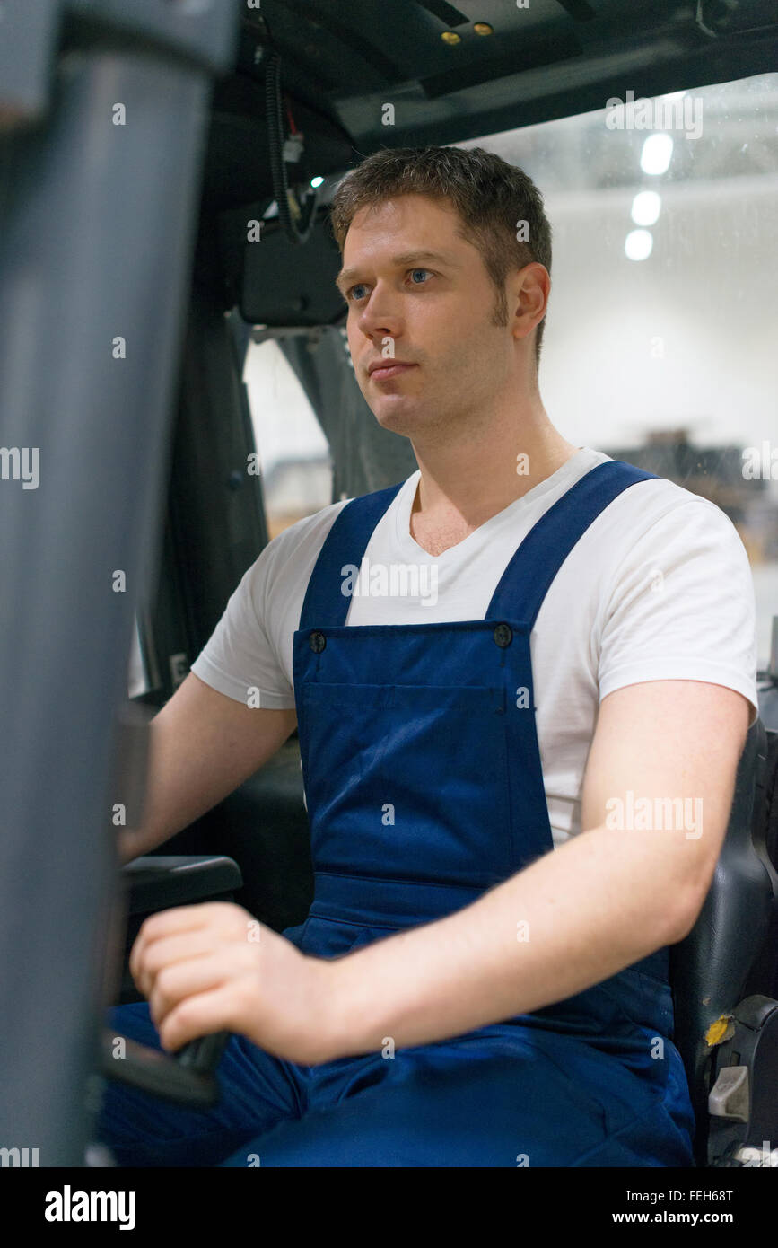Forklift operator hi-res stock photography and images - Alamy