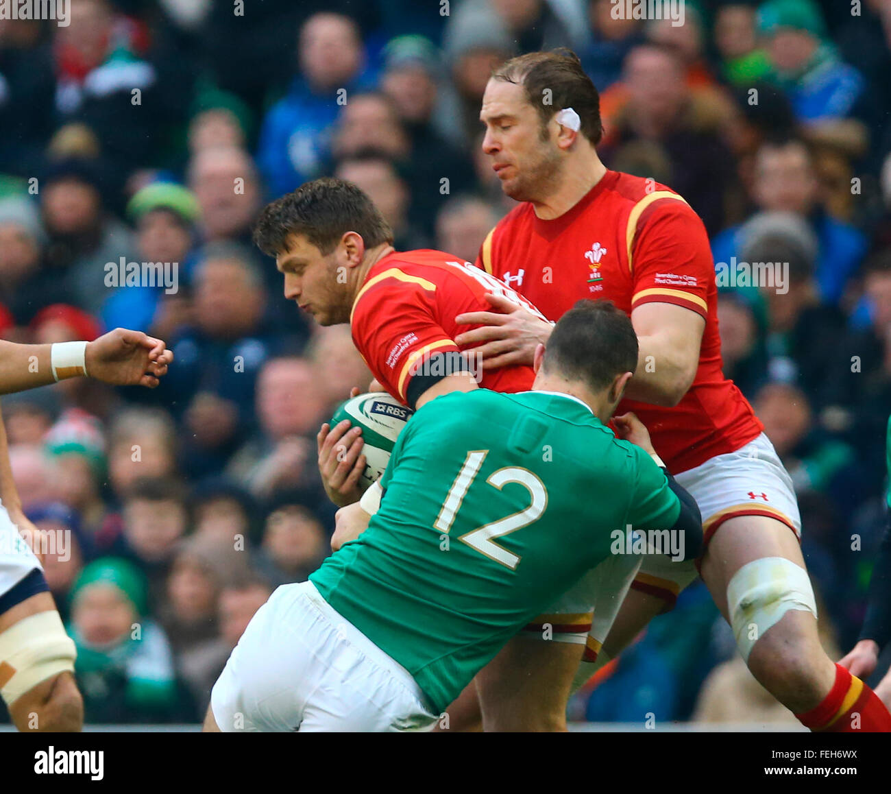 2016 robbie henshaw ireland is hi-res stock photography and images - Alamy