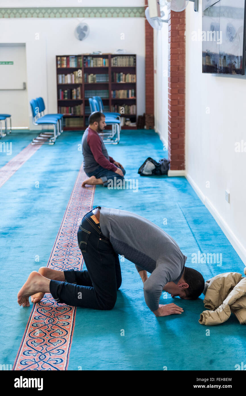 Muslim in london praying in public hi-res stock photography and images ...