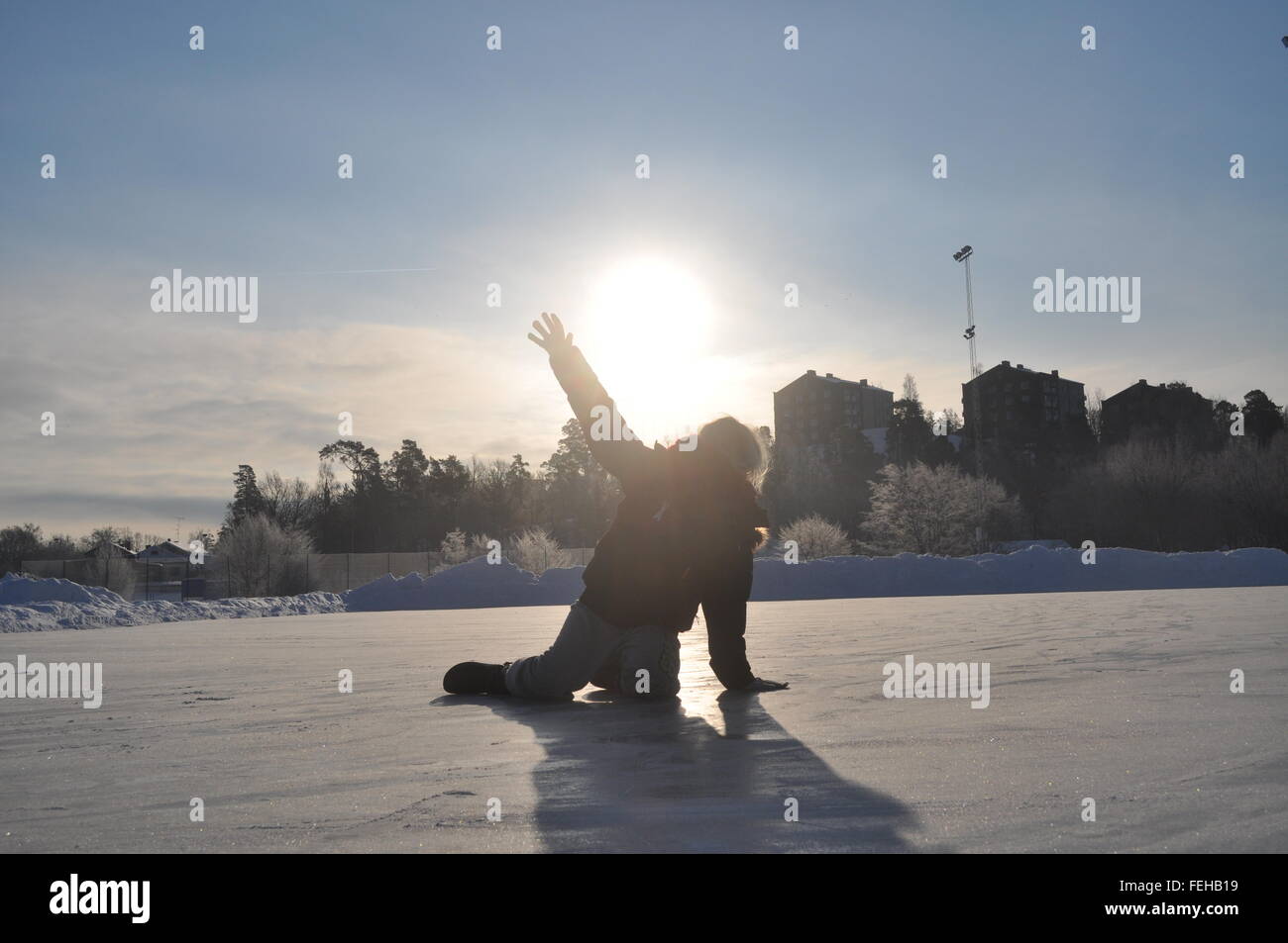 Person in front of sun hi-res stock photography and images - Alamy