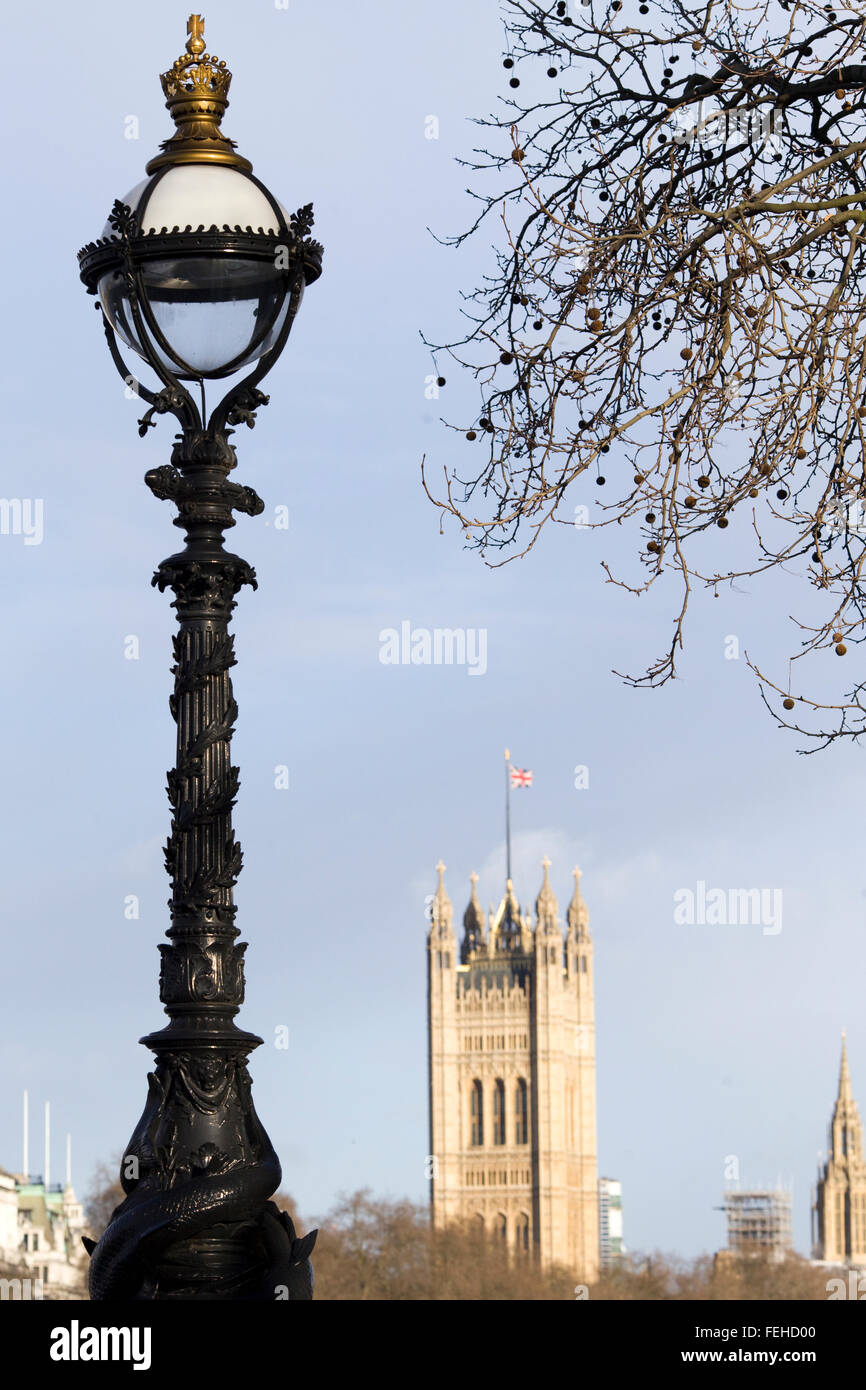 Old lamp post in london hi-res stock photography and images - Alamy