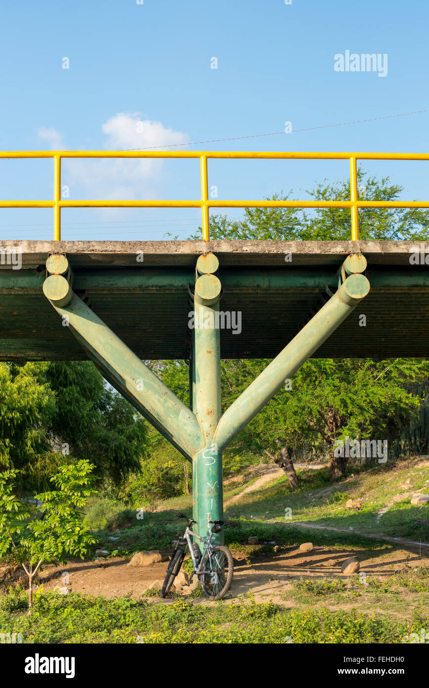 Mexican bridge hi-res stock photography and images - Alamy