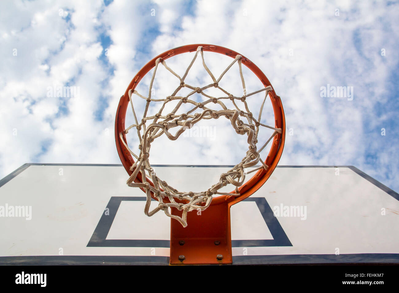Basketball hoop vintage retro hi-res stock photography and images - Alamy