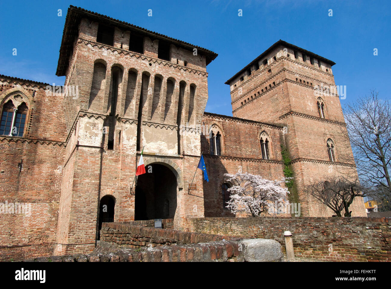 Visconti Castle, Pandino (Italy, Lombardy Stock Photo - Alamy