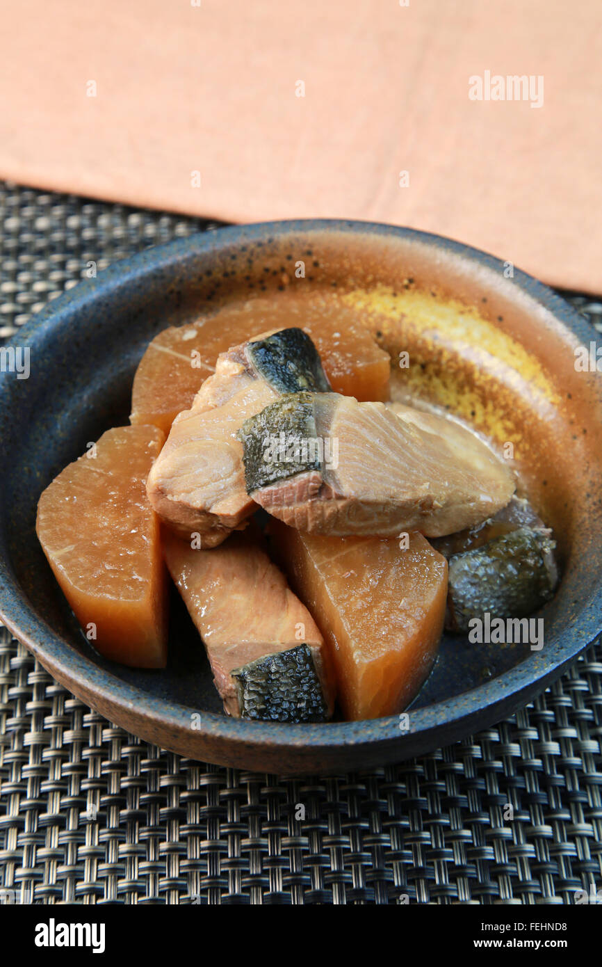 Japanese radish hi-res stock photography and images - Alamy