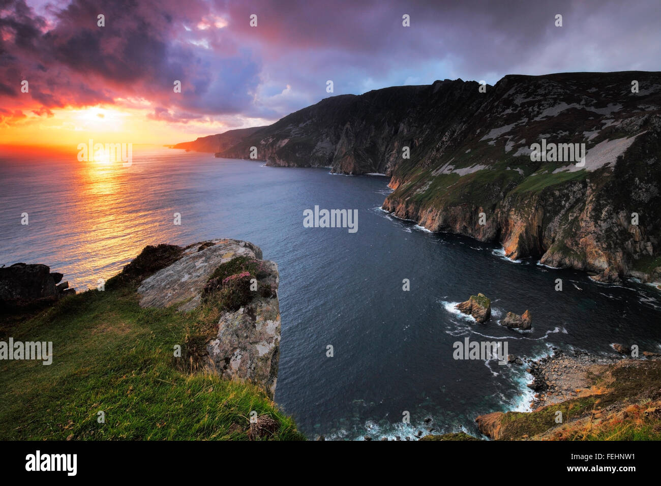 Slieve League Irish Sliabh Liag High Resolution Stock Photography and ...