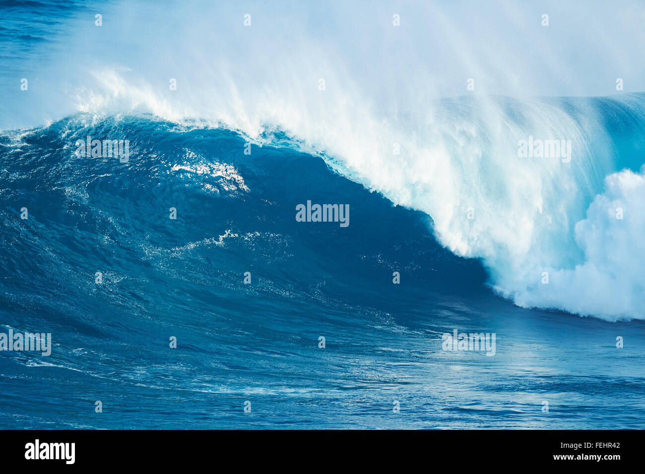 Giant Powerful Blue Ocean Wave Stock Photo - Alamy