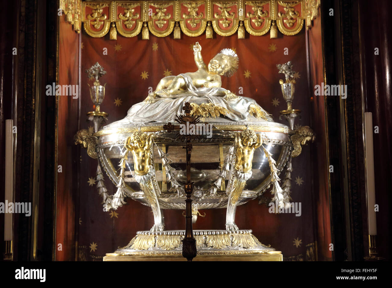 Statue of the Christ child in the Crypt of the Nativity in Basilica ...