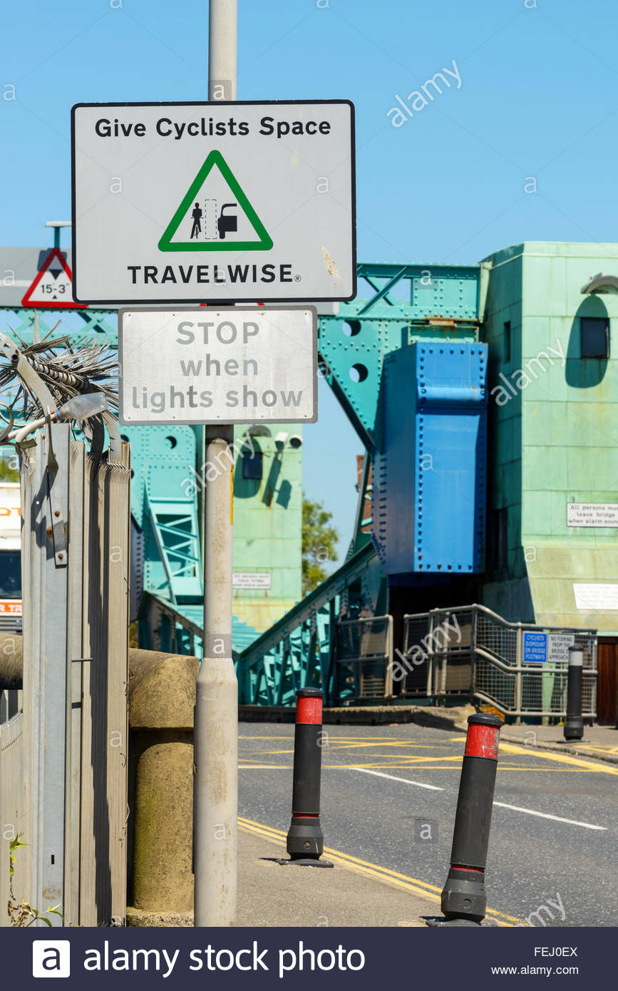 Bridge Warning Sign Dorset High Resolution Stock Photography and Images ...