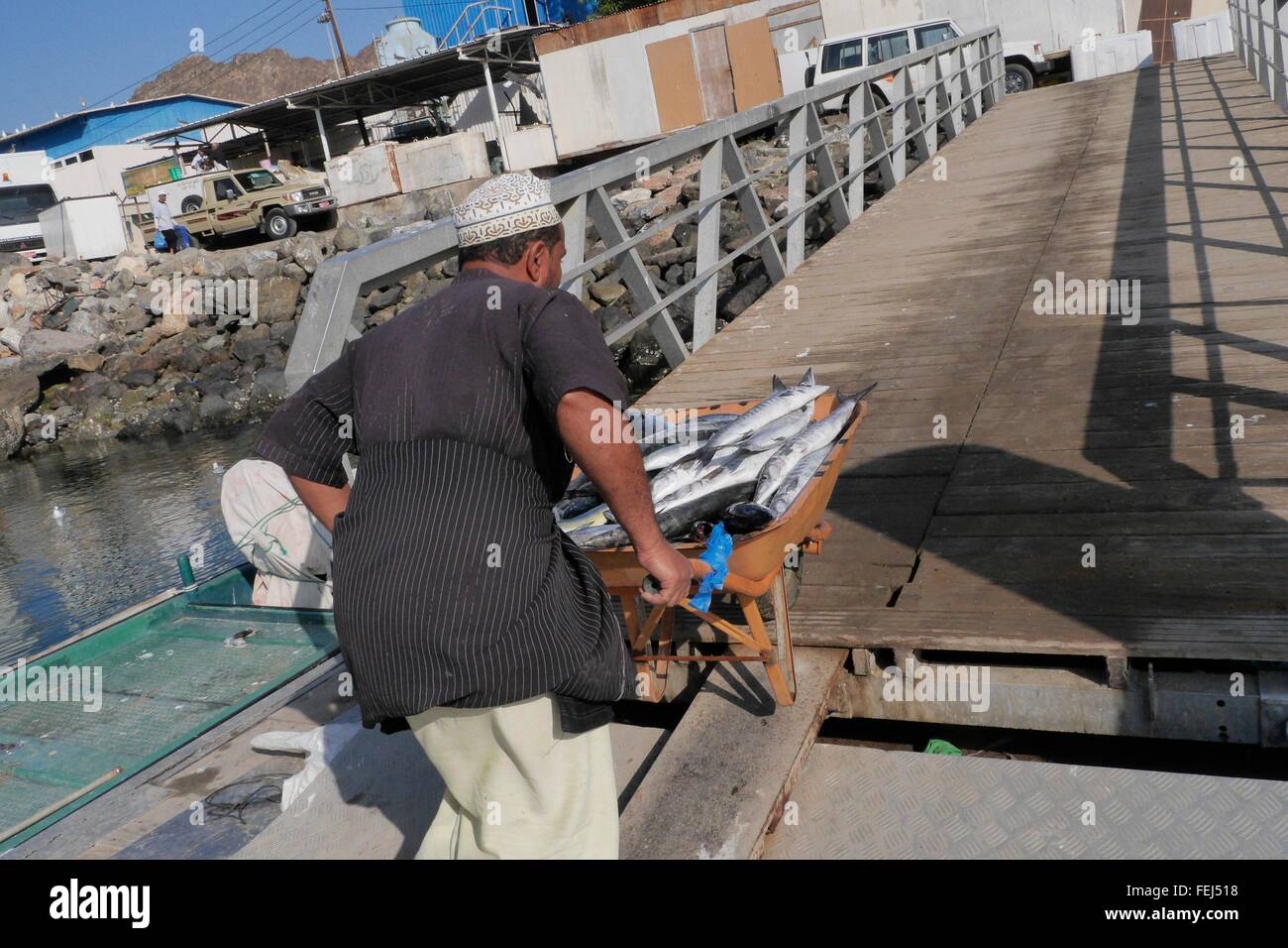 MUSCAT, OMAN Fish market Stock Photo - Alamy