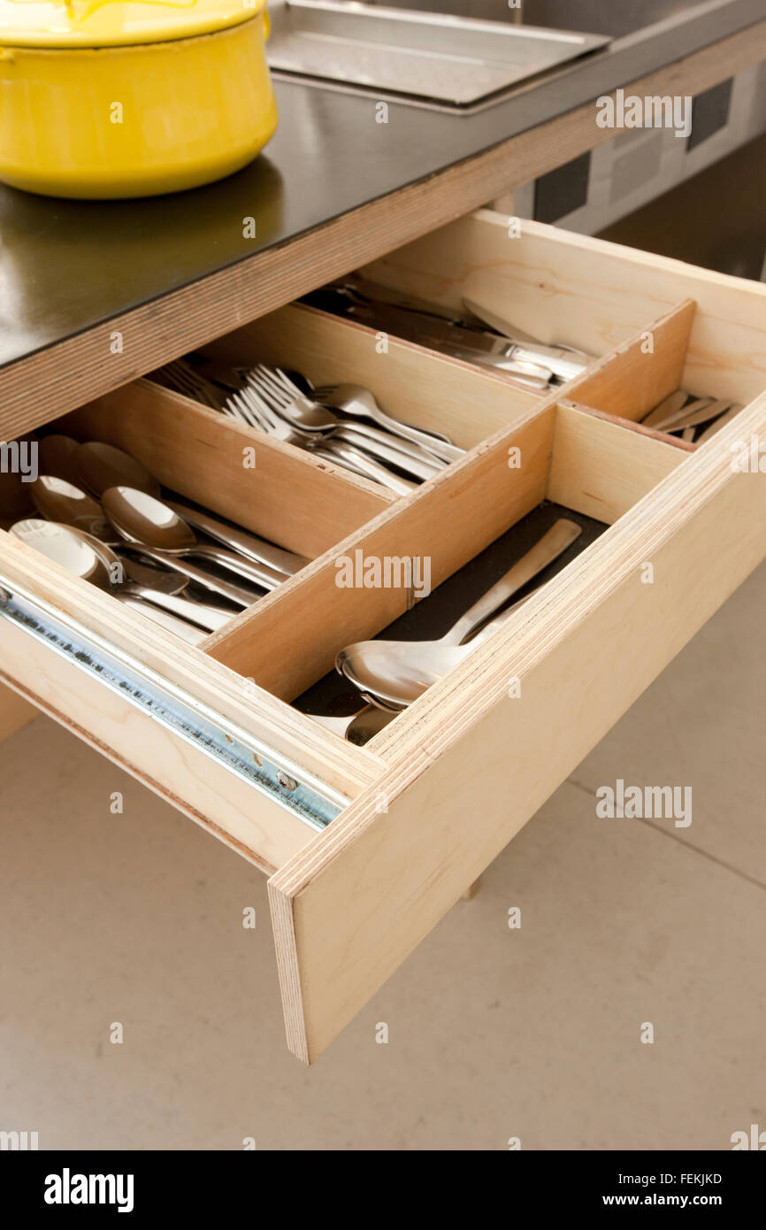 Open drawer hi-res stock photography and images - Alamy