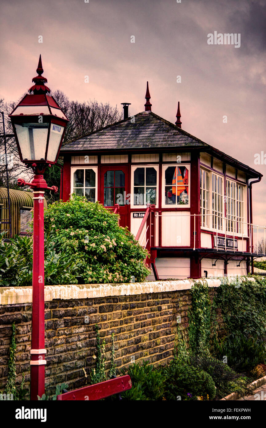 Settle station hi-res stock photography and images - Alamy