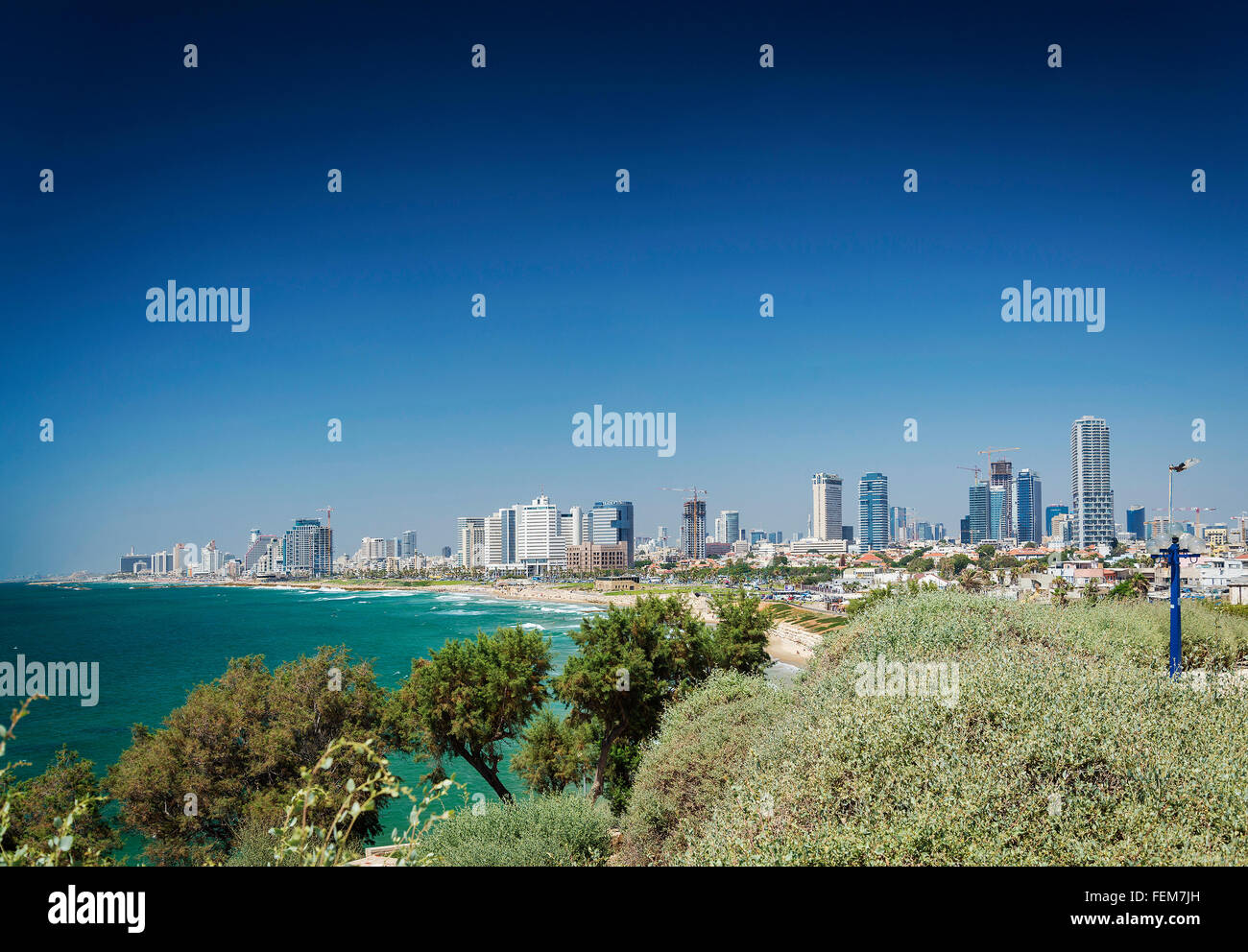 Tel aviv skyline hi-res stock photography and images - Alamy