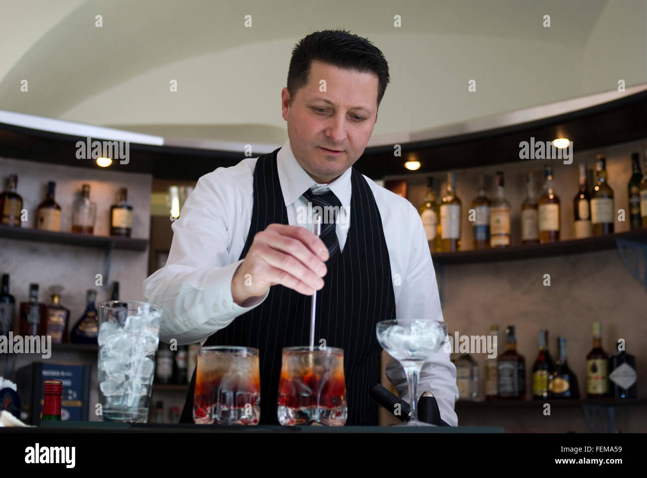 Bartender techniques hi-res stock photography and images - Alamy