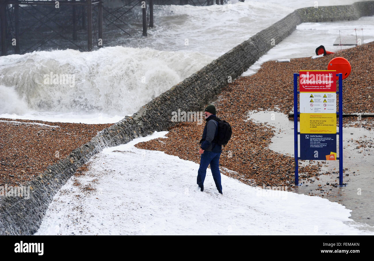 Tidal wave damage hi-res stock photography and images - Alamy