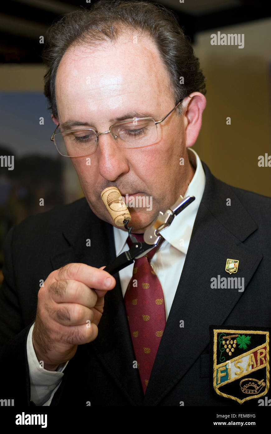 Sommelier sniffing wine cork hi-res stock photography and images - Alamy
