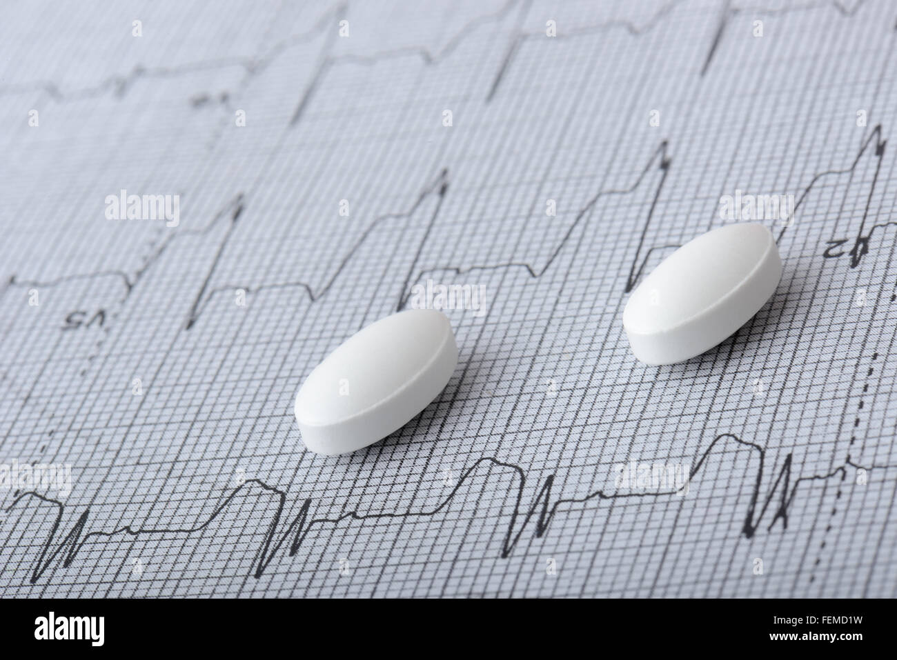 Heart graph hi-res stock photography and images - Alamy