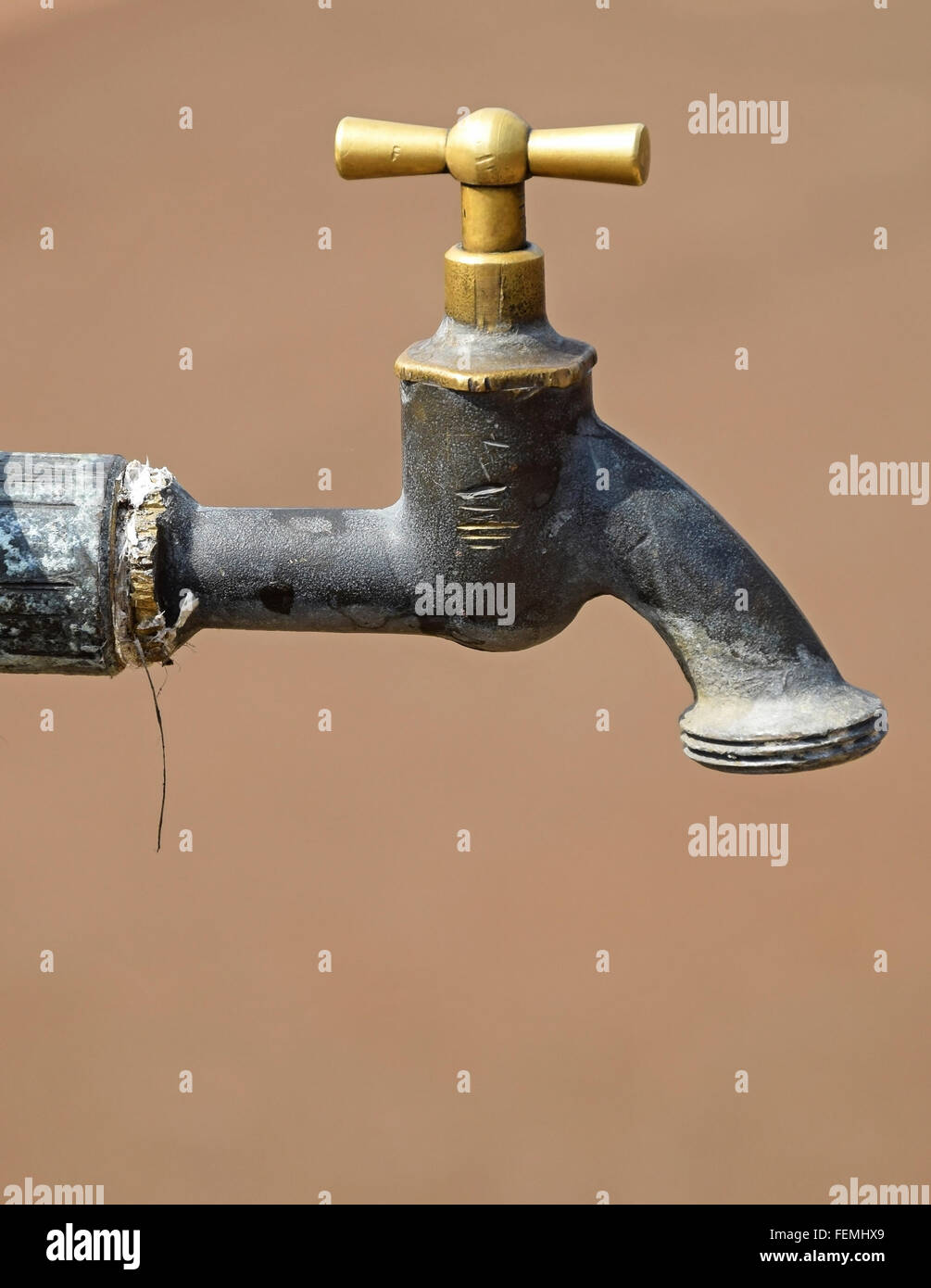 Old dry water well for water hi-res stock photography and images - Alamy