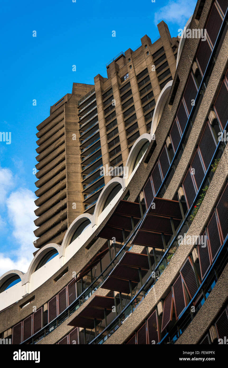 Brutalist buildings uk hi-res stock photography and images - Alamy