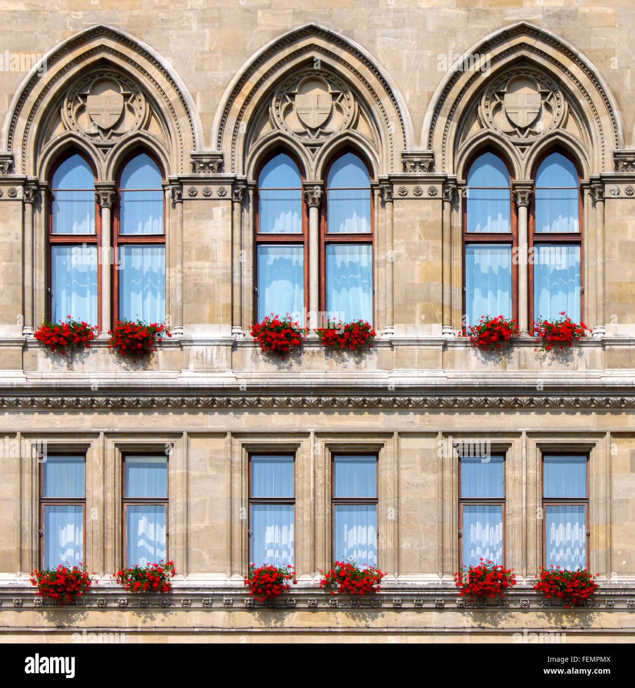 Exterior window sills hi-res stock photography and images - Alamy