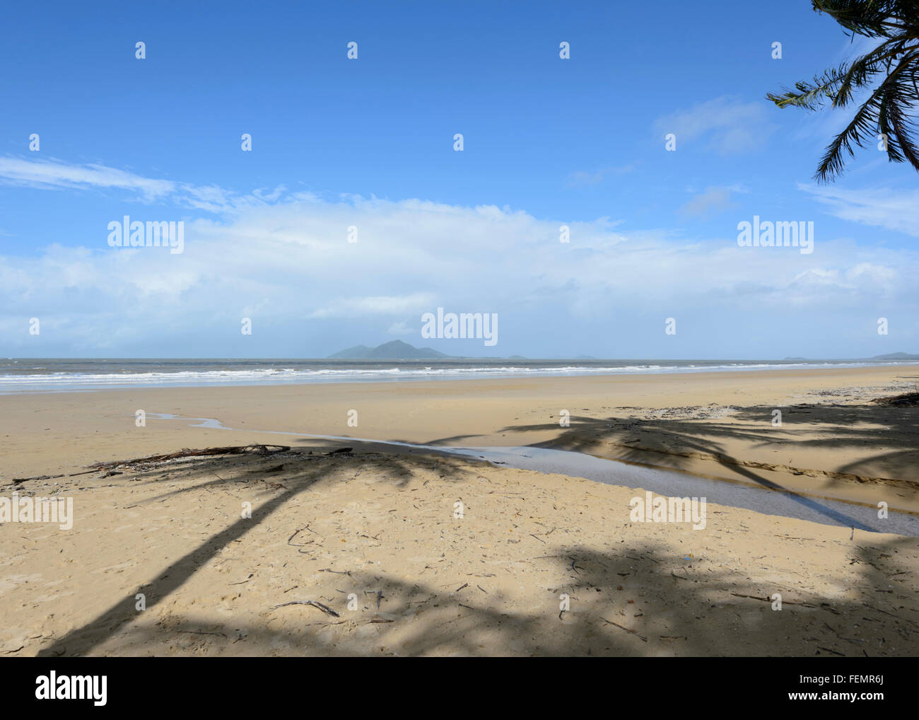 Mission beach queensland australia hi-res stock photography and images ...