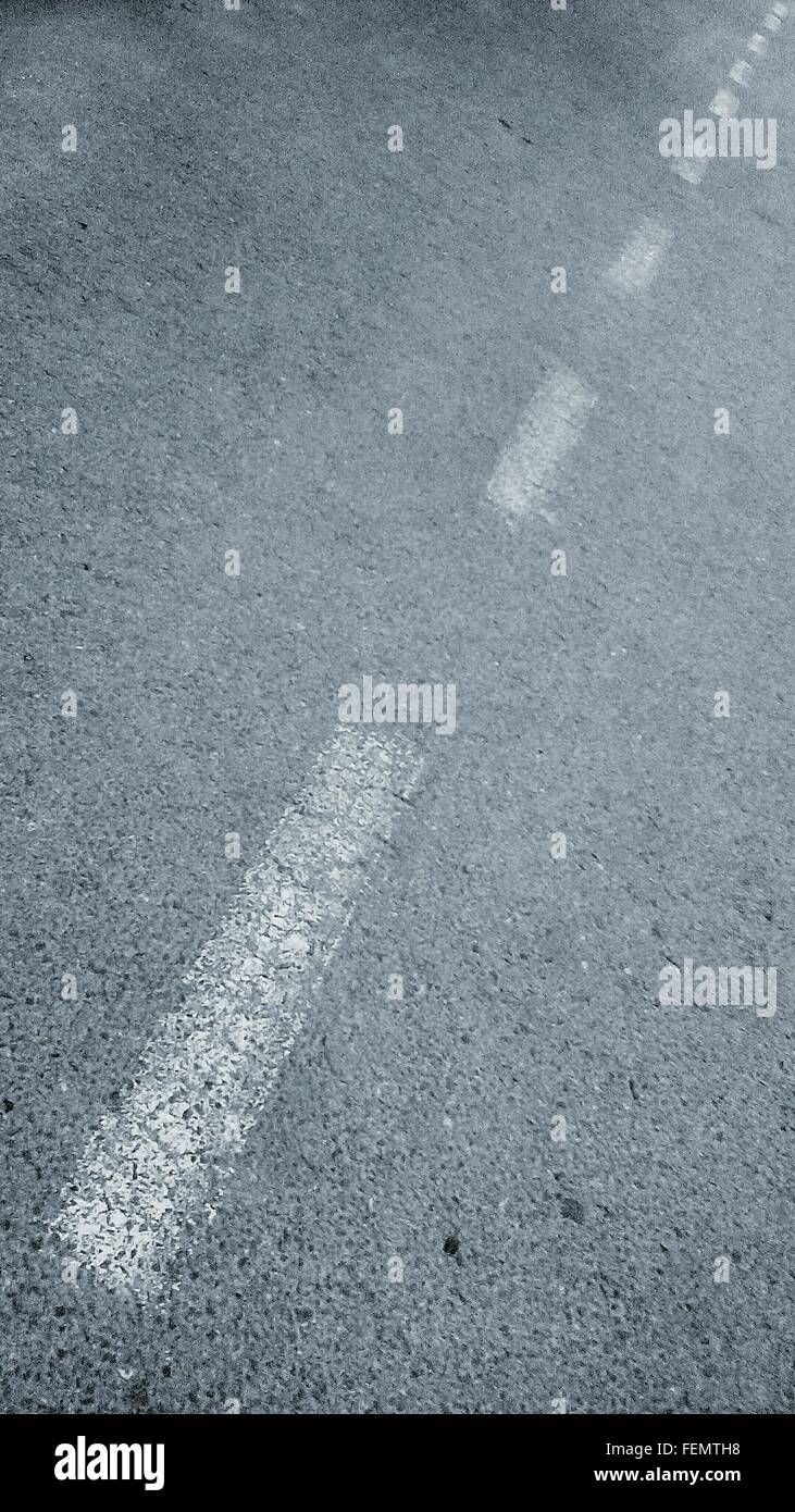 White line on road hi-res stock photography and images - Alamy