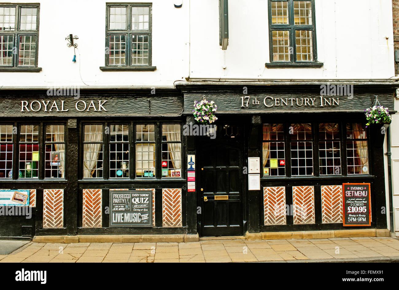The Royal Oak, Goodramgate, York Stock Photo - Alamy