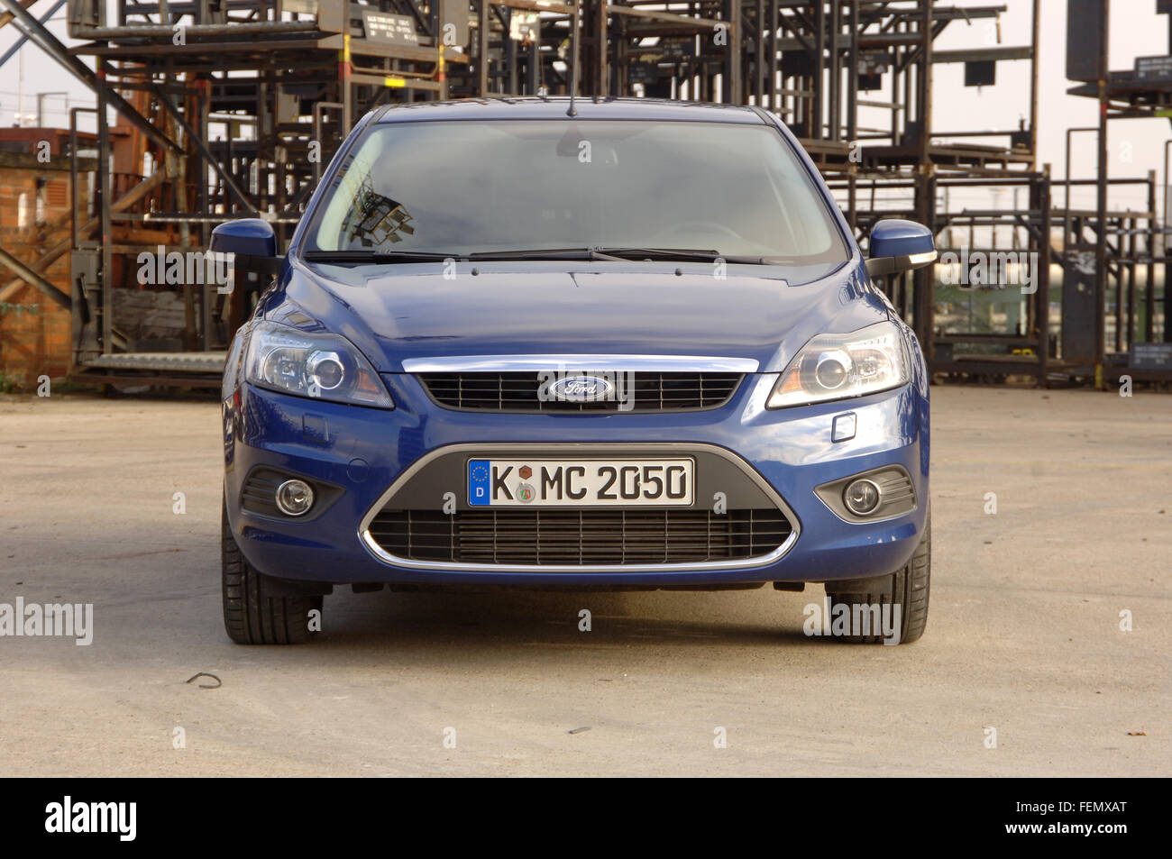 2007 Ford Focus hatchback family car Stock Photo - Alamy