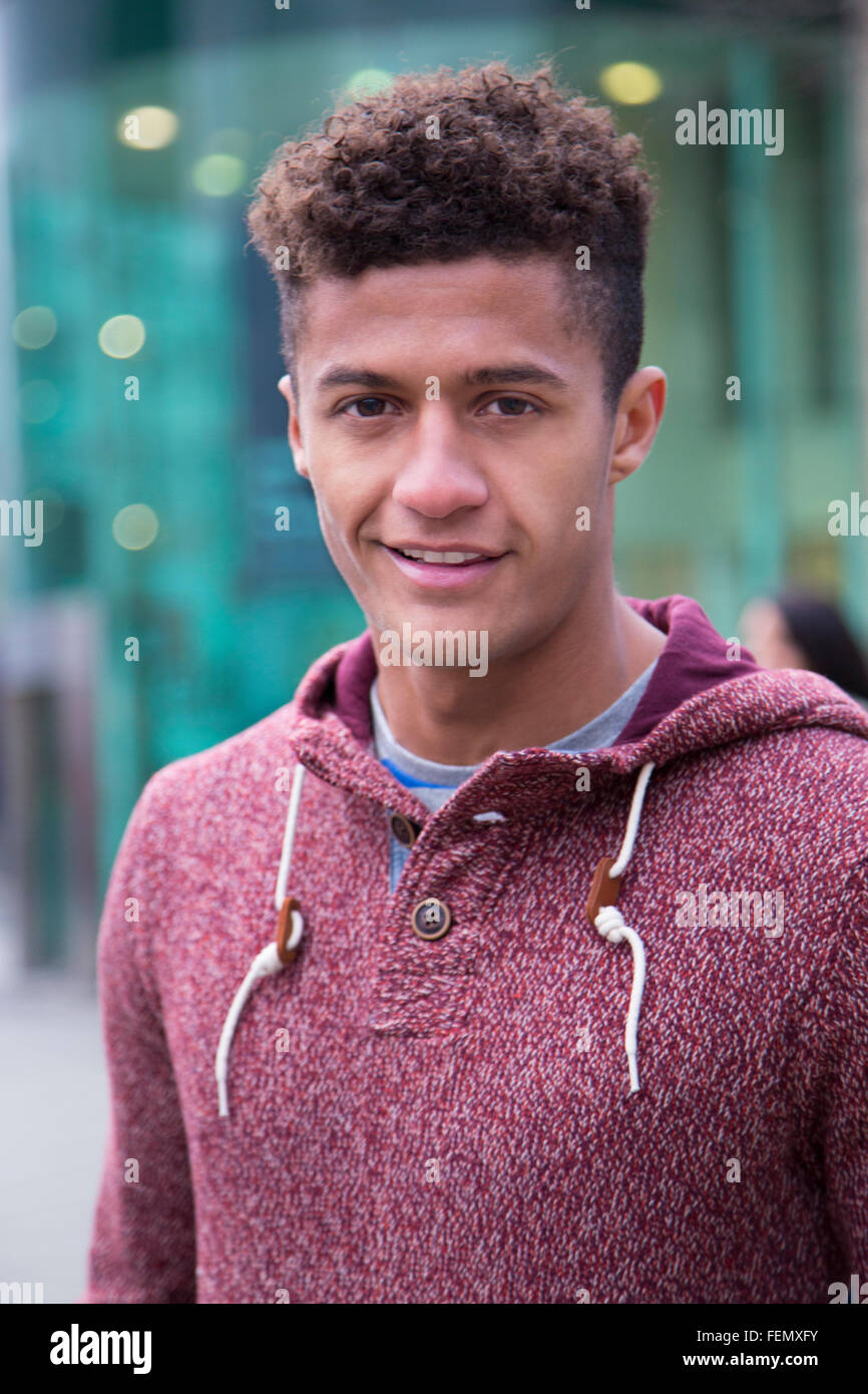 Mixed race man hi-res stock photography and images - Alamy