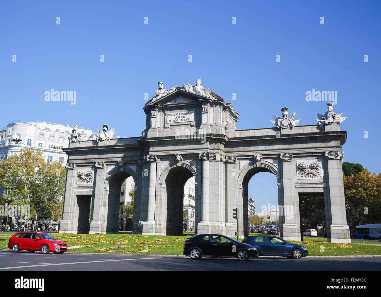 MADRID, SPAIN - NOVEMBER 14, 2015: The Puerta de Alcala (Alcala Gate ...