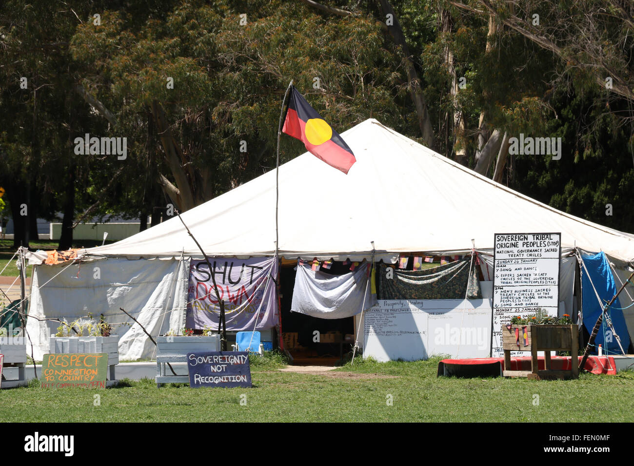 Aboriginal protest australia hi-res stock photography and images - Alamy