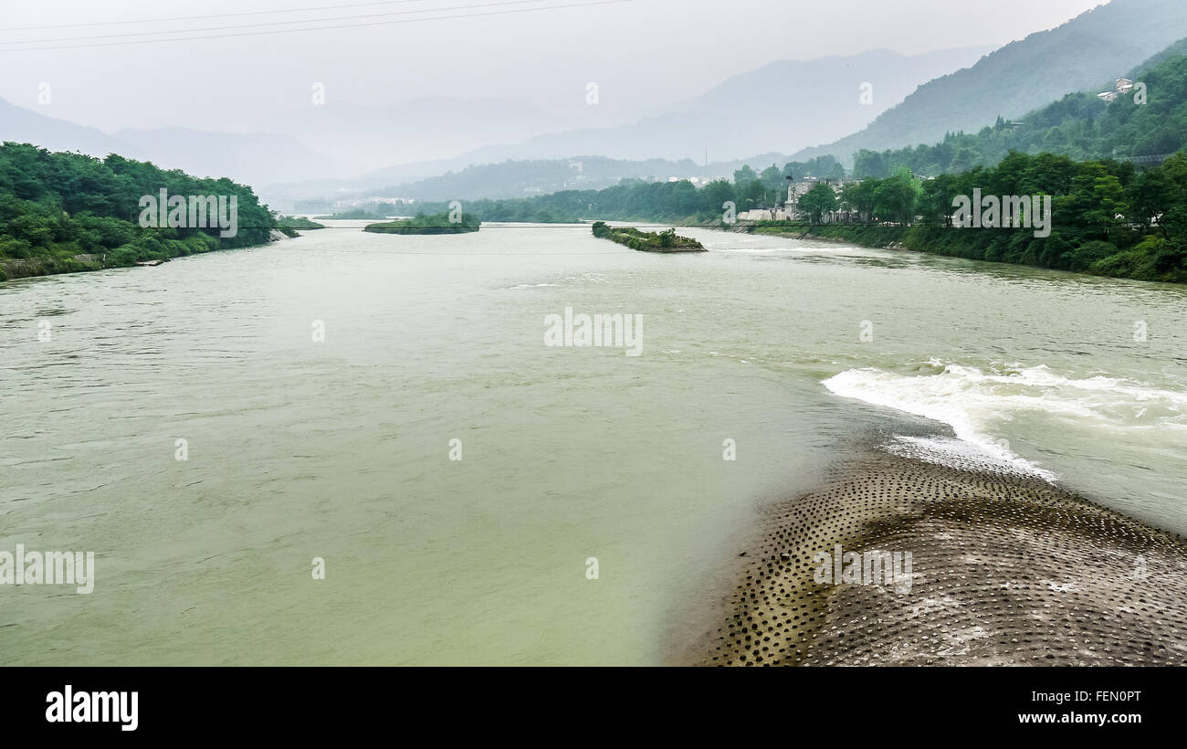 Fish Mouth Levee of Dujiangyan irrigation system, Min River, Sichuan ...