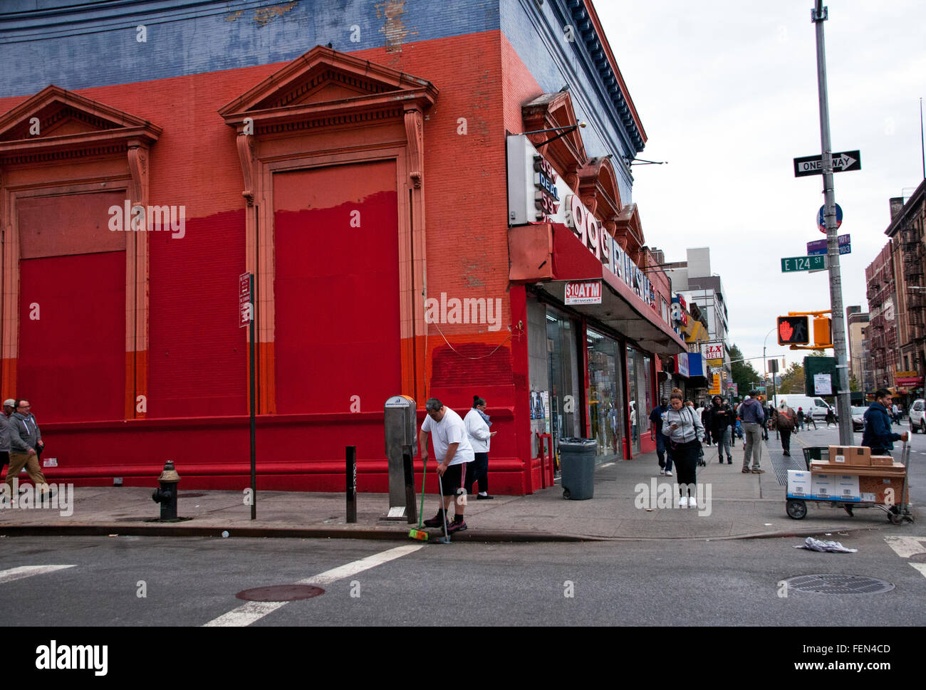 East Harlem 125th Street New York City Stock Photo - Alamy