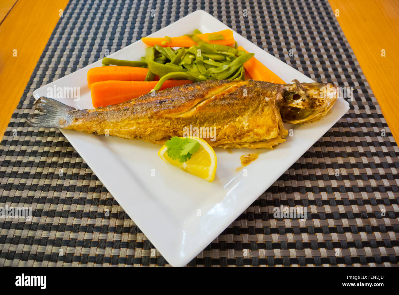 Lisbon fish market hi-res stock photography and images - Alamy